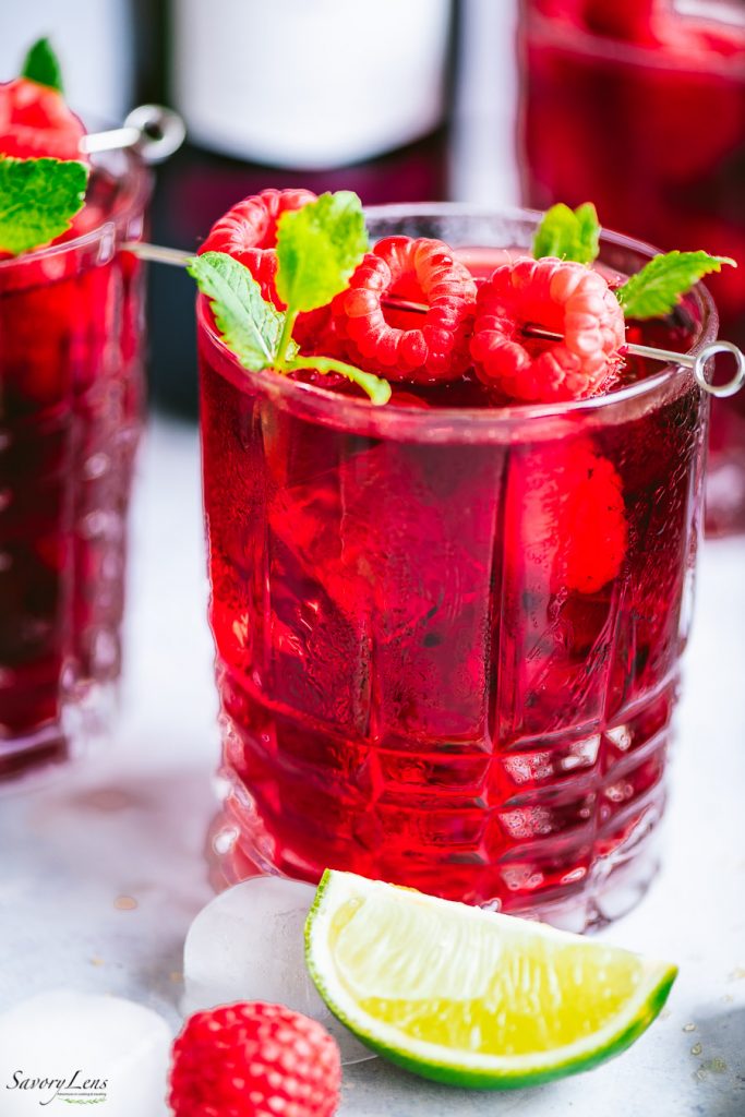 Sommerlicher Rotwein-Himbeer-Mojito – SavoryLens